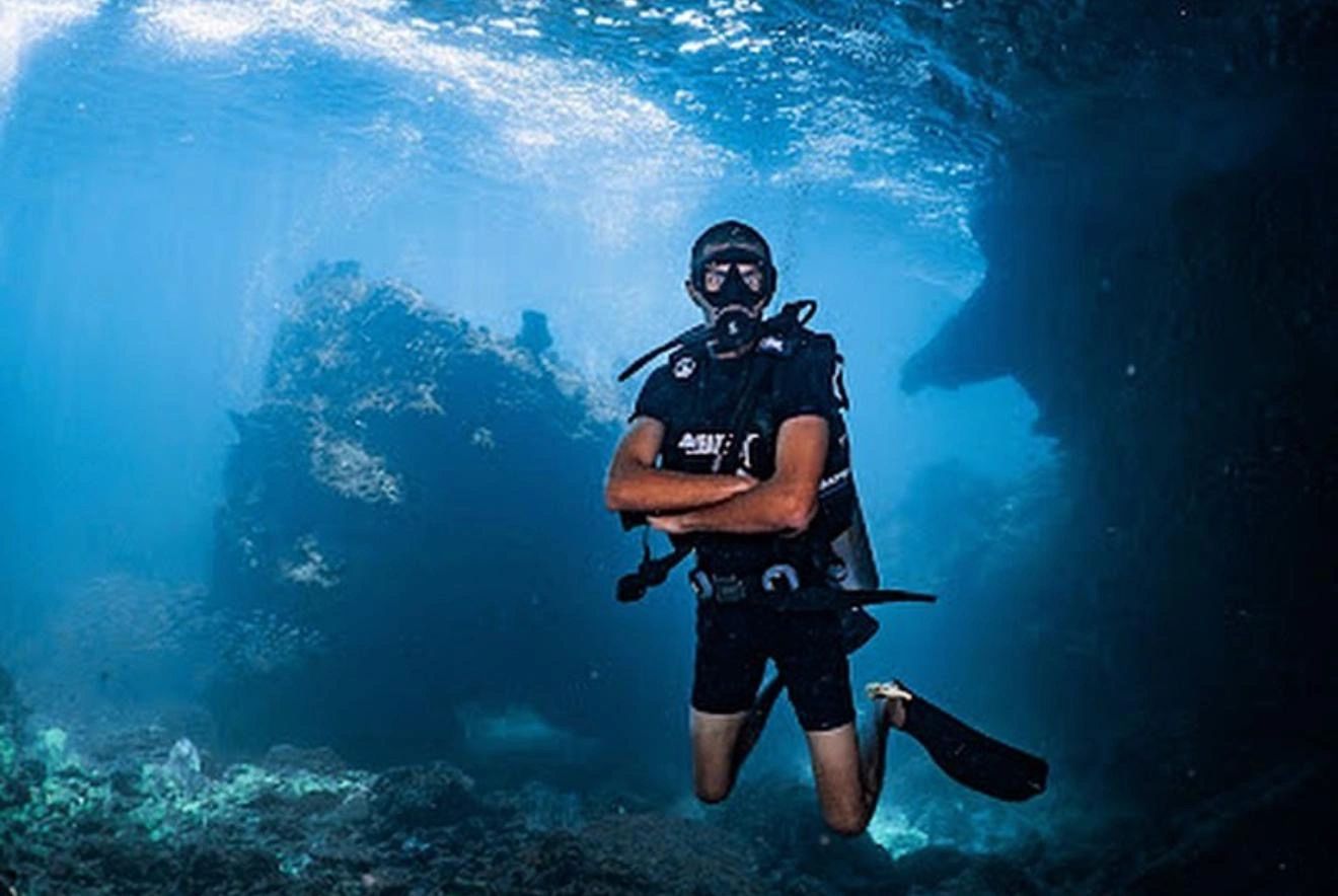 Explore the Best Diving Spots in Oman