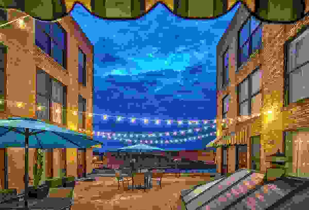 The Redlands Hotel - Hotel, Lodging, Extended Stay