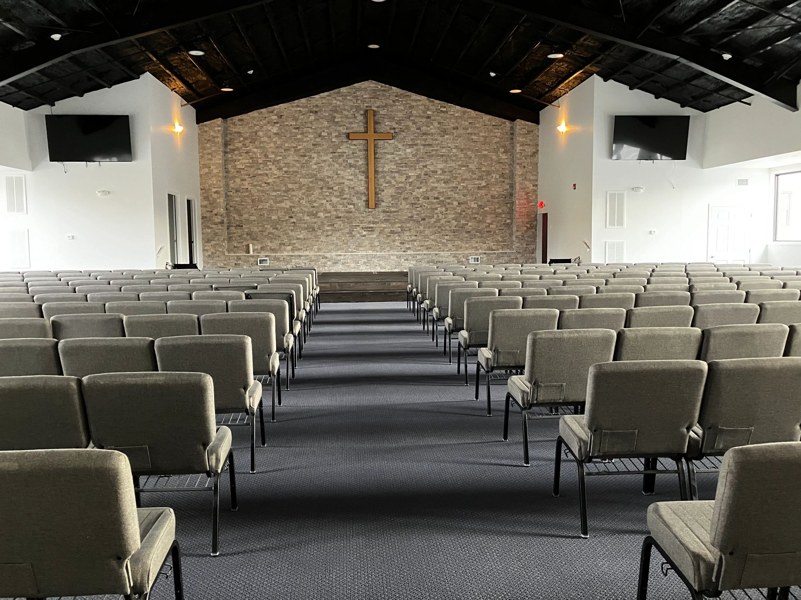 Join us for Sunday church service at Grace Christian Church