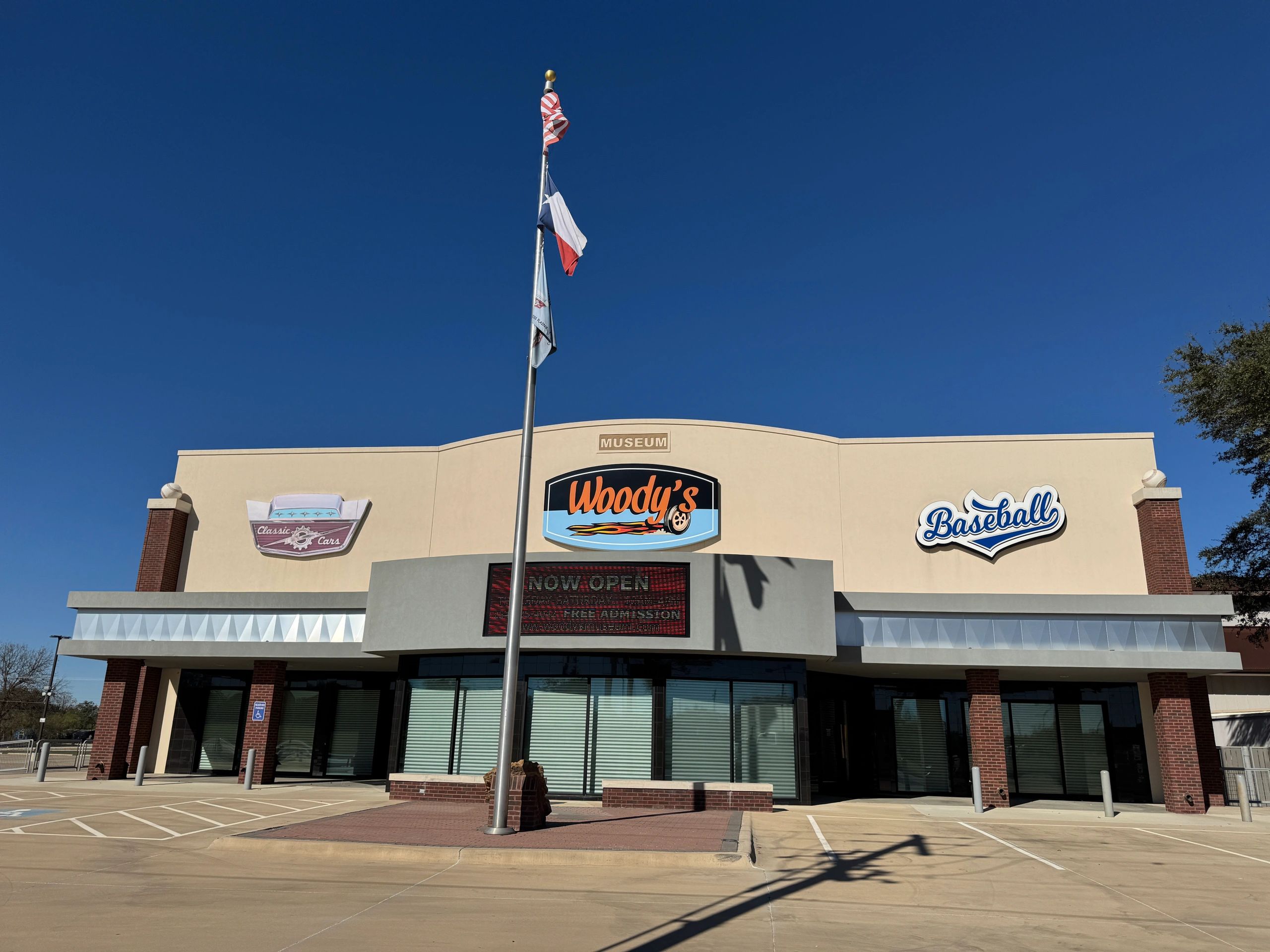 Woody's Classic Cars & Baseball Museum