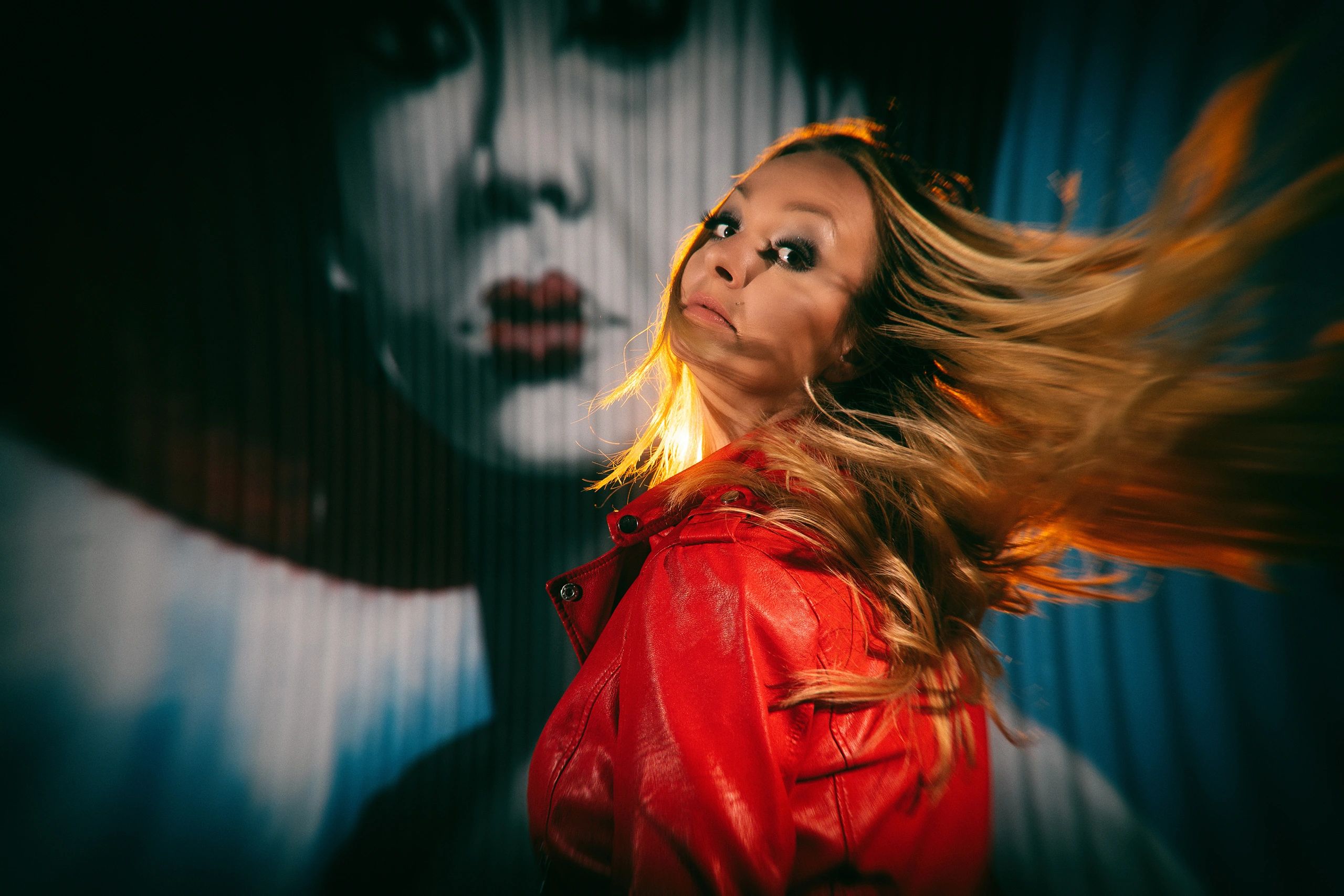 Norwegian Rock Queen Issa Changes Course On 'Lights Of Japan'