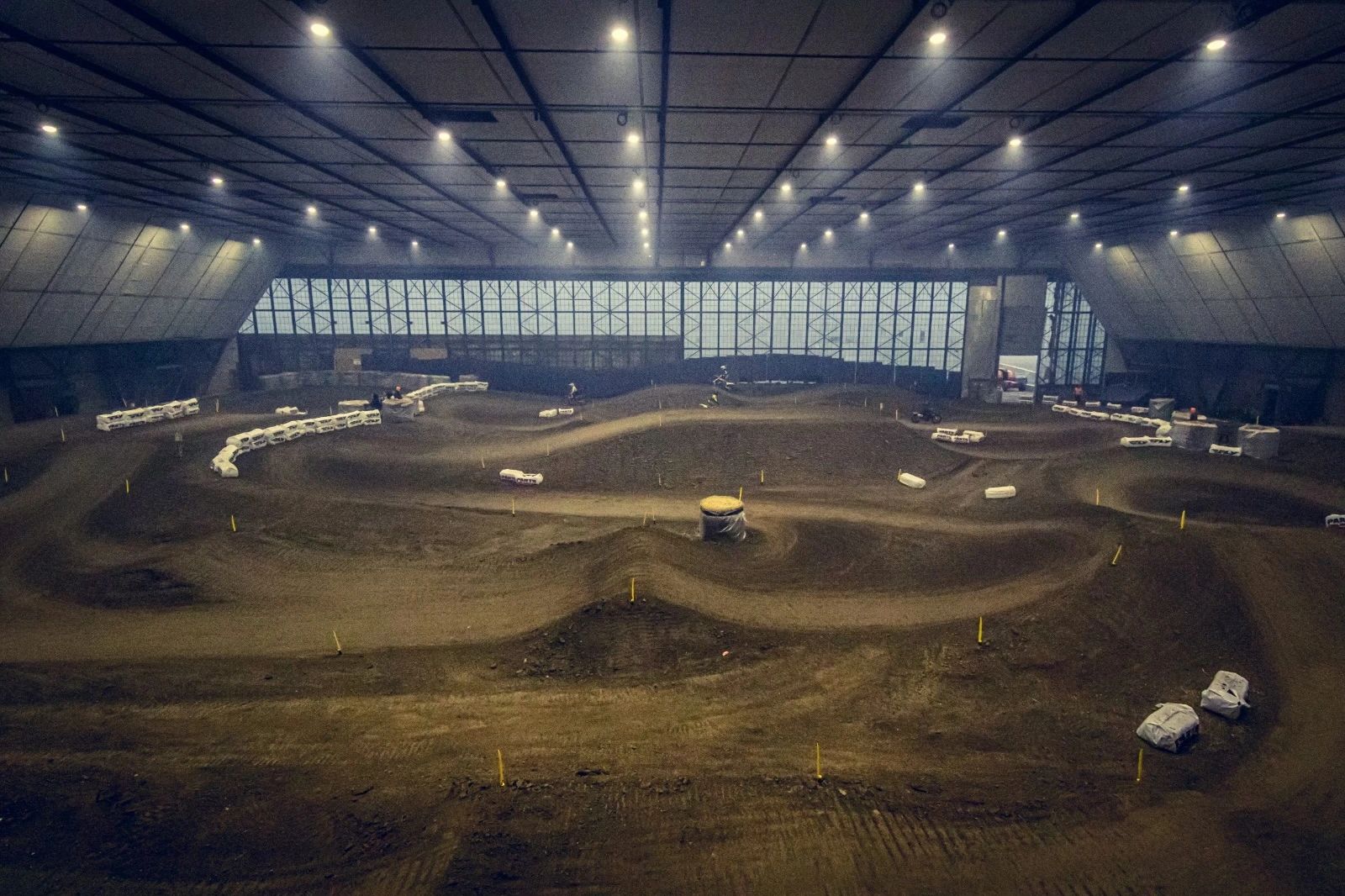 Indoor Riding Facility - B-52 Hangar MX