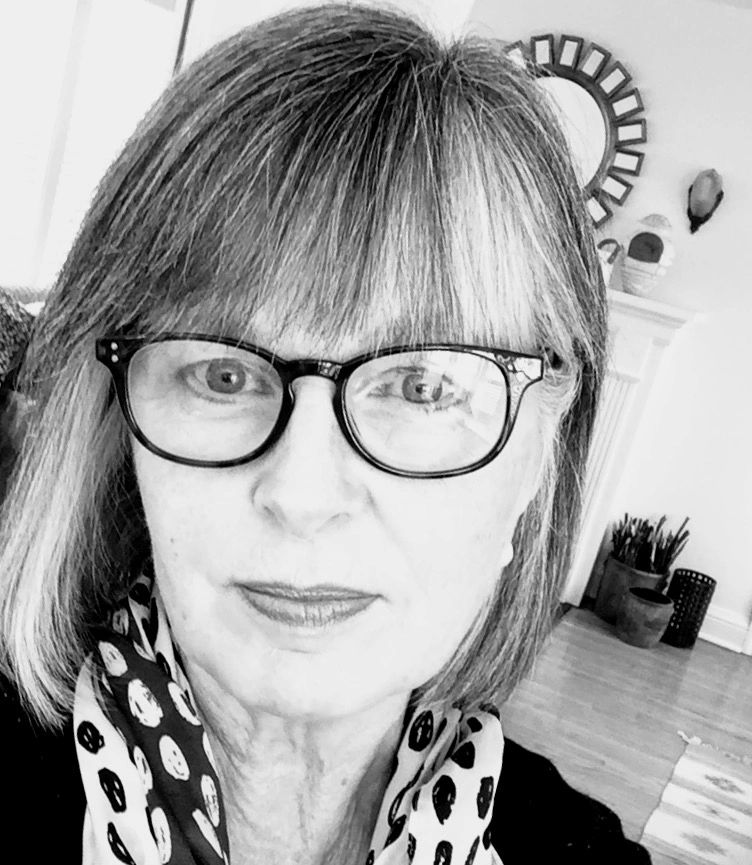 Lynne Hamilton's Instagram, Twitter & Facebook on IDCrawl