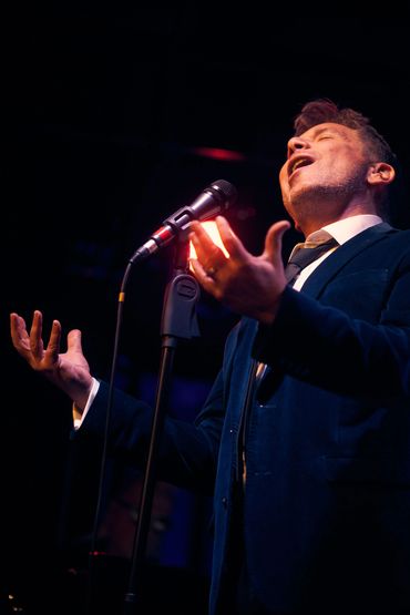 Willy Falk .com - Music, Entertainer, Singer, Broadway