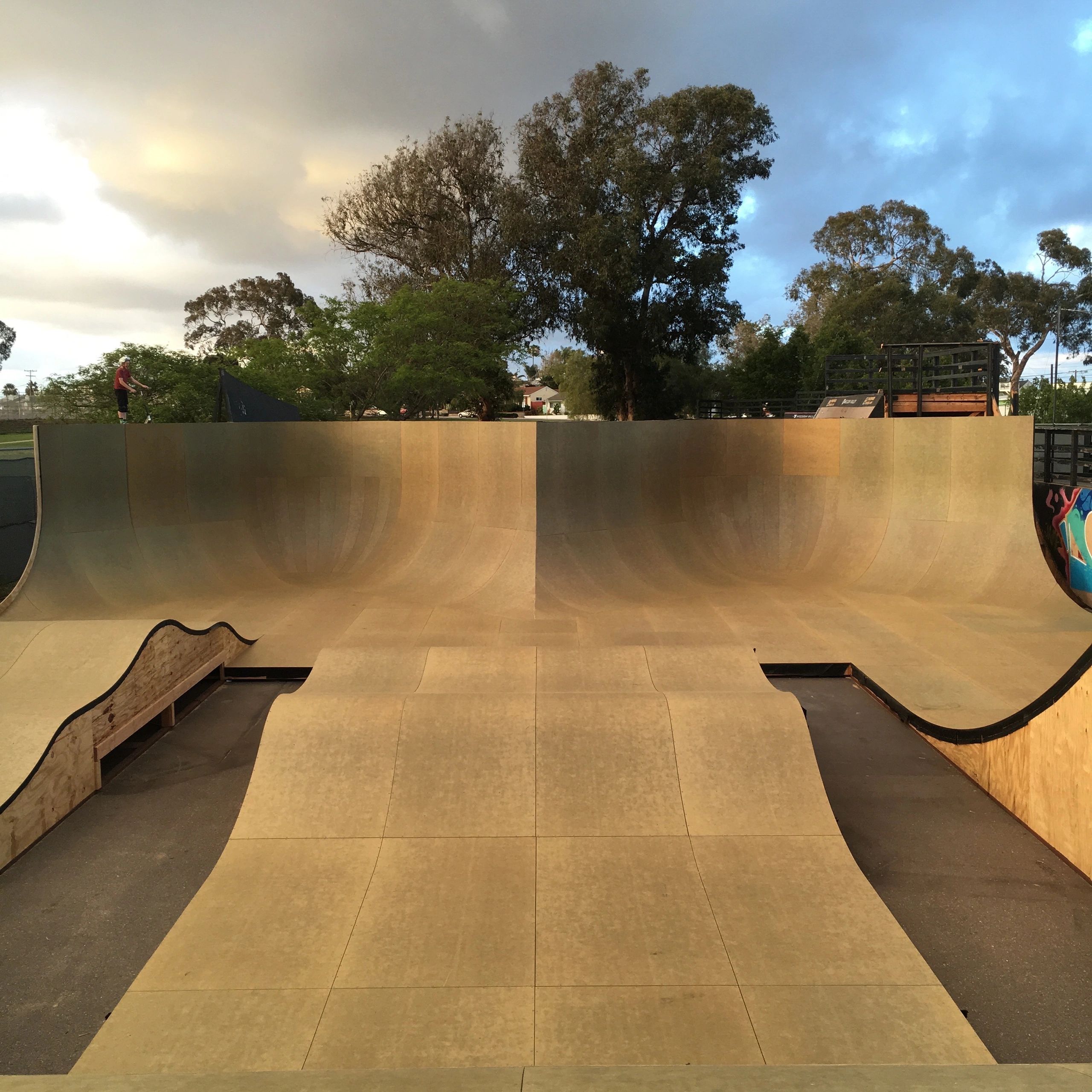 Live Wire Construction - Ramps, Parks, Construction