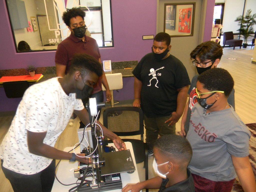 STEM, STEAM, ROBOTICS PROGRAM PLACEMENT AND STARTER KITS