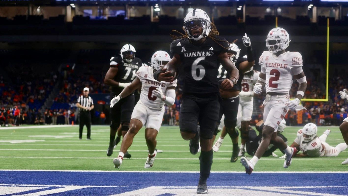 UTSA Roadrunners Become Bowl-Eligible After Win vs Temple, 51-27