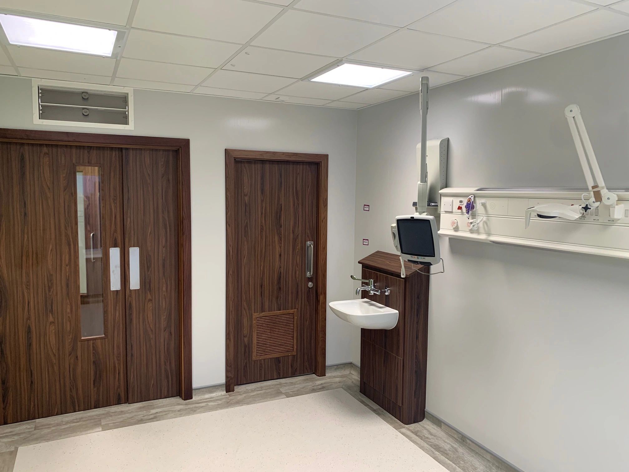 Healthcare | KAS Contracts London Limited Healthcare | KAS Contracts London Limited
