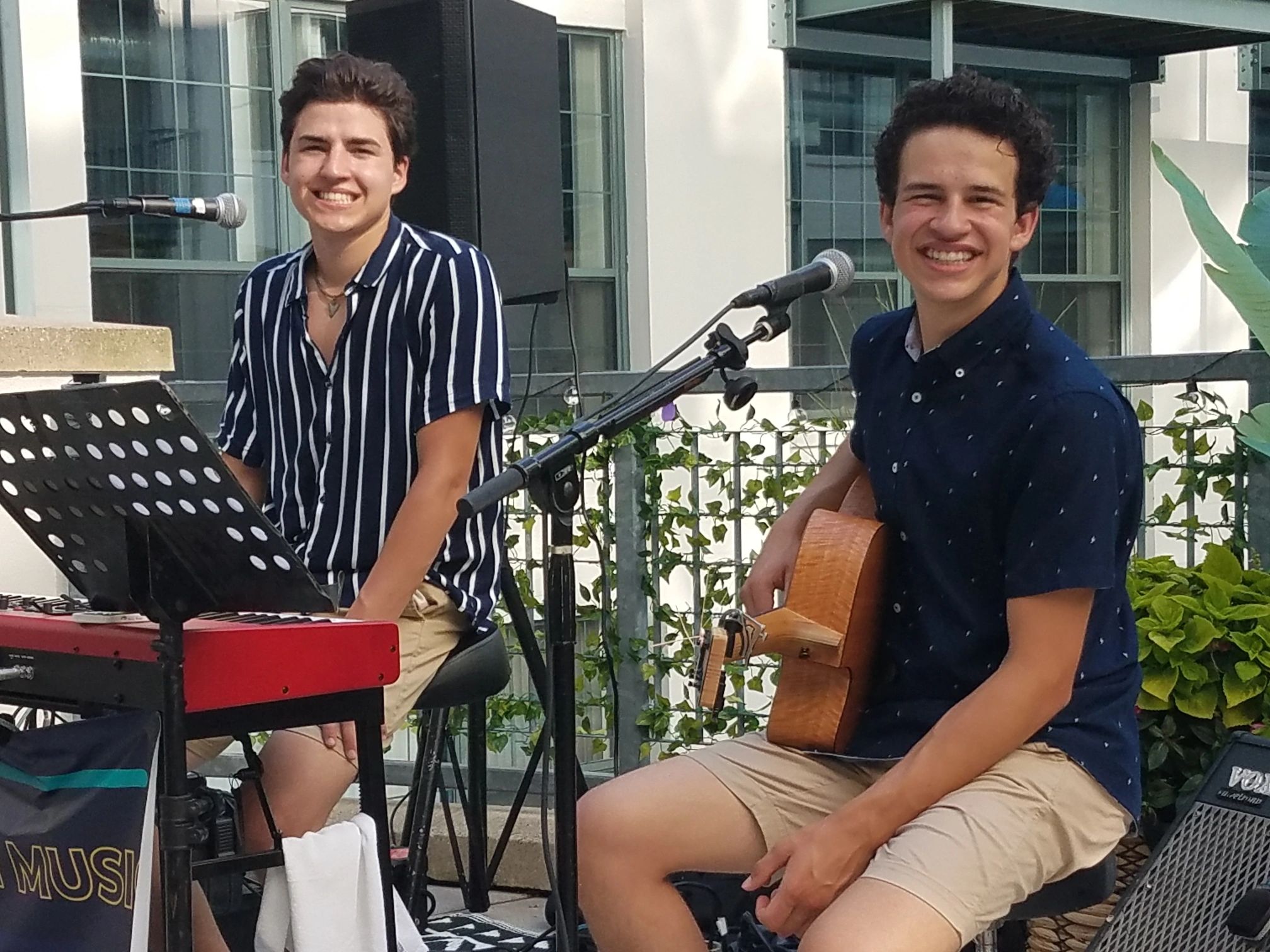 Alex Vinecki Music - Home