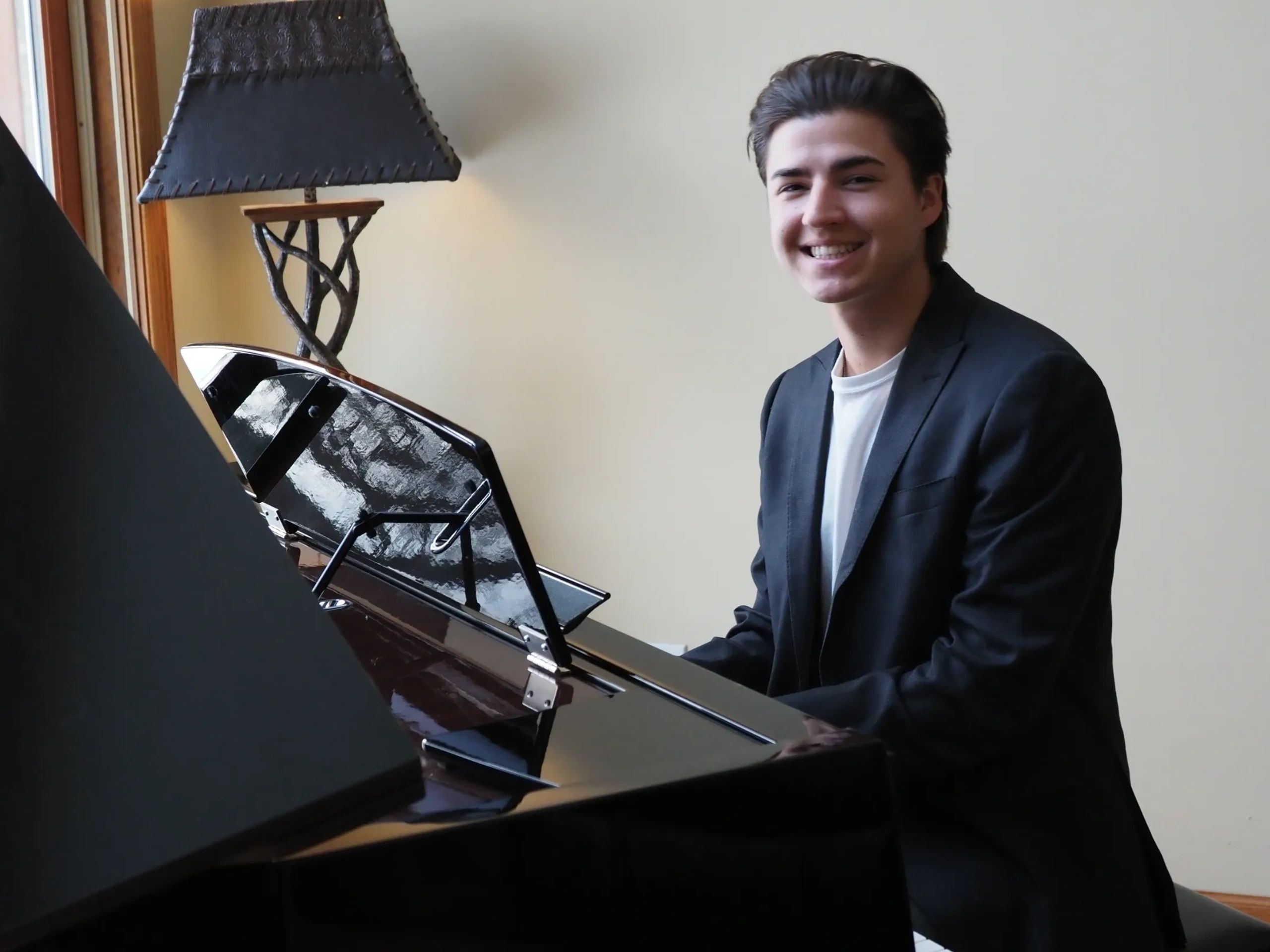 Alex Vinecki Music - Home