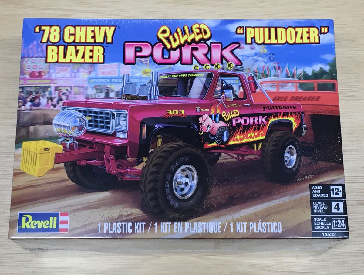 REVELL 1978 CHEVY BLAZER PULLED PORK "PULLDOZER"