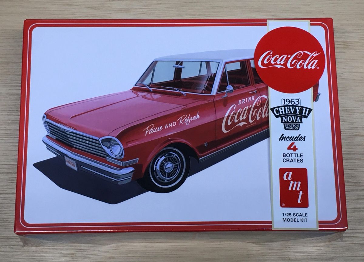 AMT 1963 CHEVY 11 NOVA WAGON WITH CRATES "COKE EDITION"