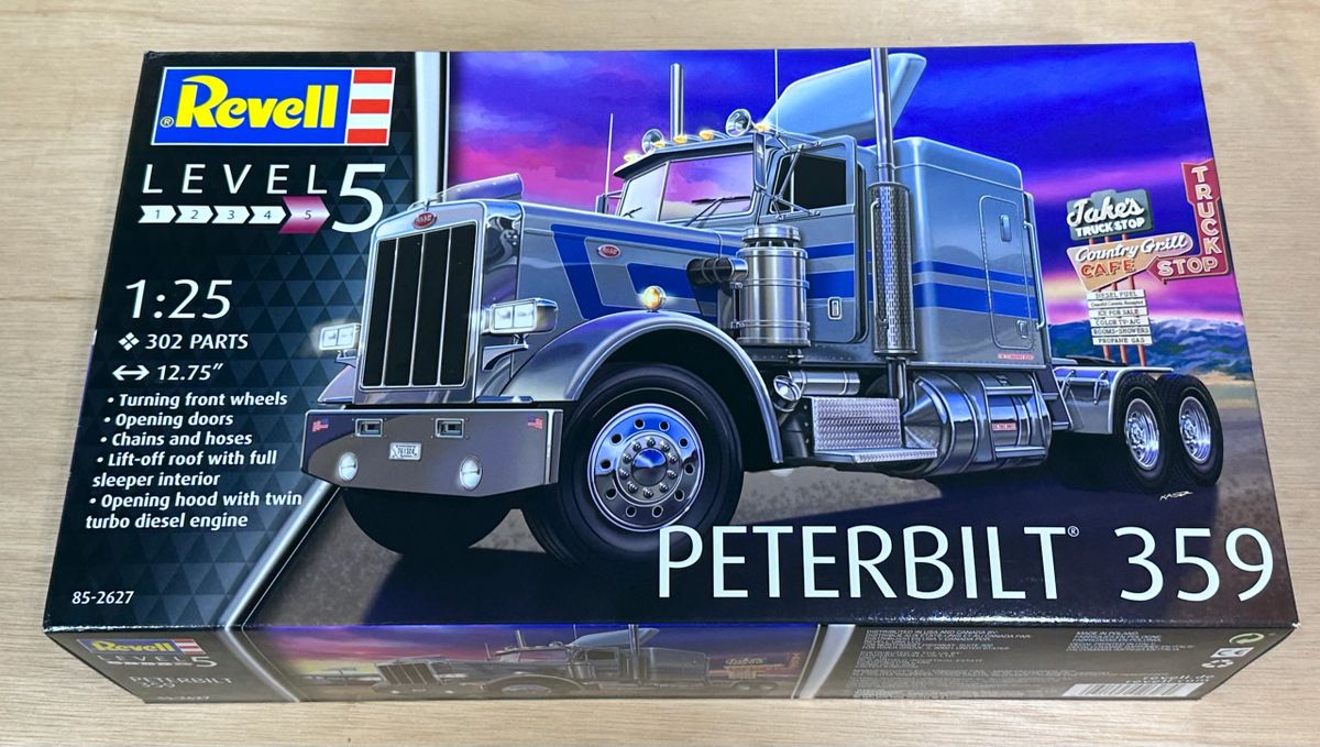 REVELL PETERBILT 359