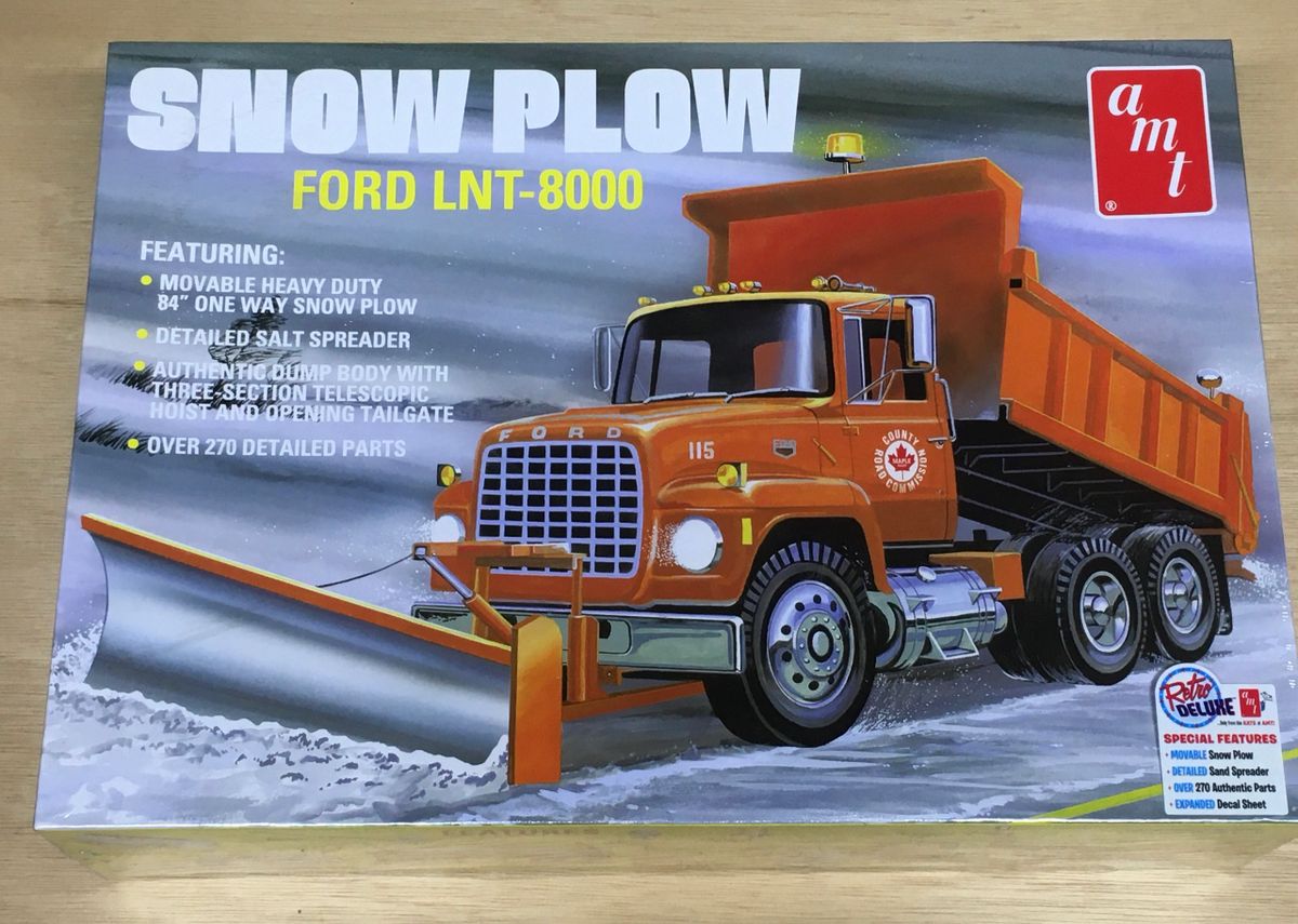 AMT FORD LNT-8000 SNOWPLOW DUMP TRUCK