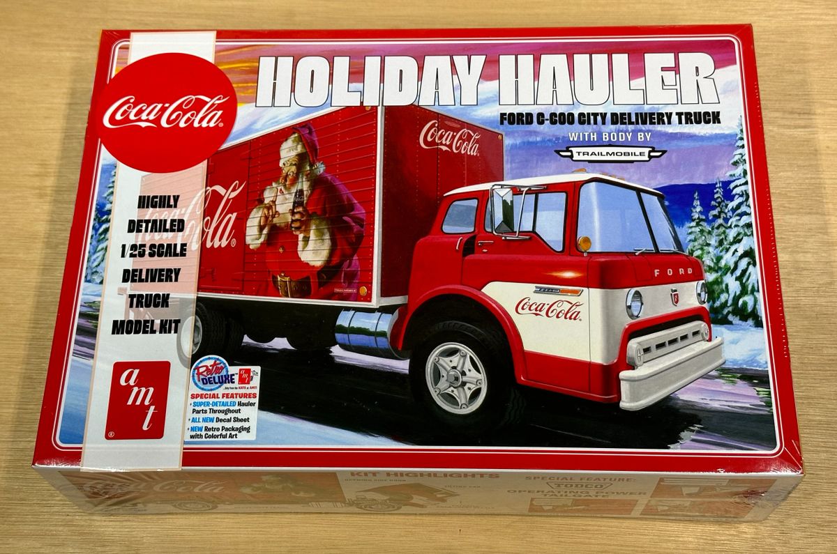 AMT FORD C-600 CITY DELIVERY TRUCK "HOLIDAY HAULER" EDITION
