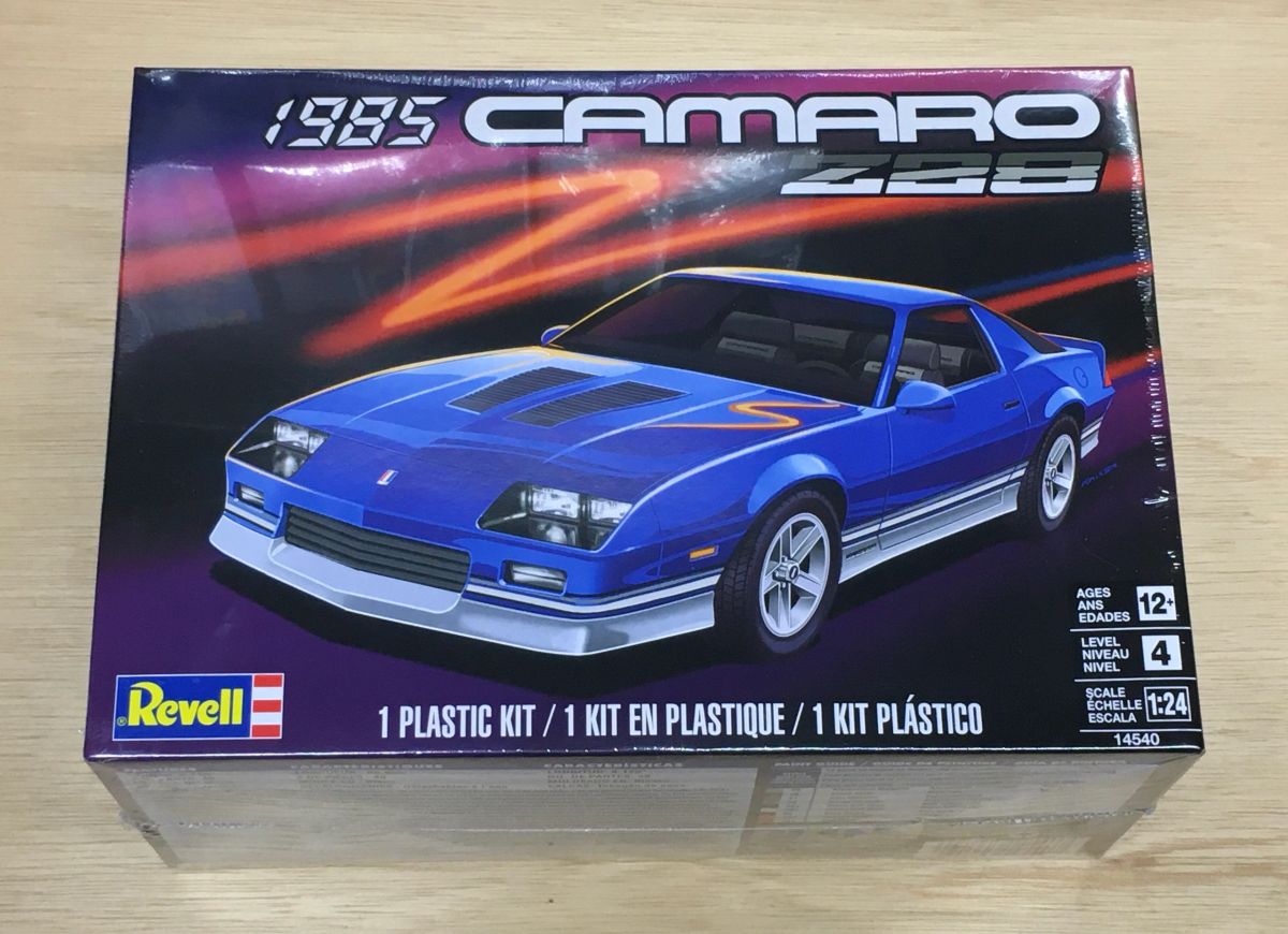 REVELL 1985 CHEVY CAMARO Z28