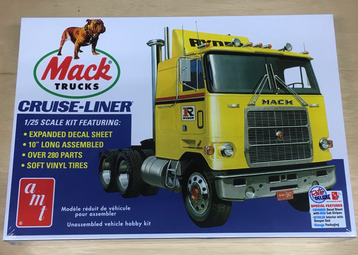 AMT MACK CRUISE-LINER