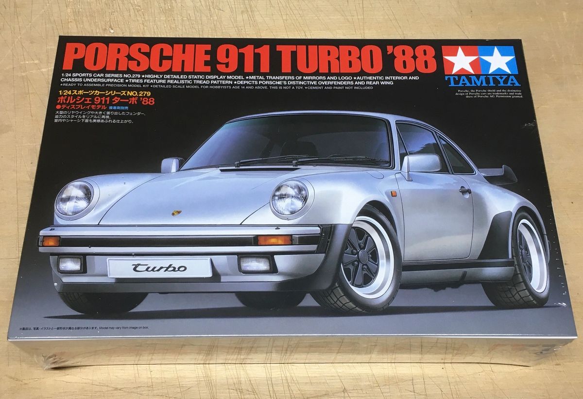 TAMIYA 1988 PORSCHE 911 TURBO