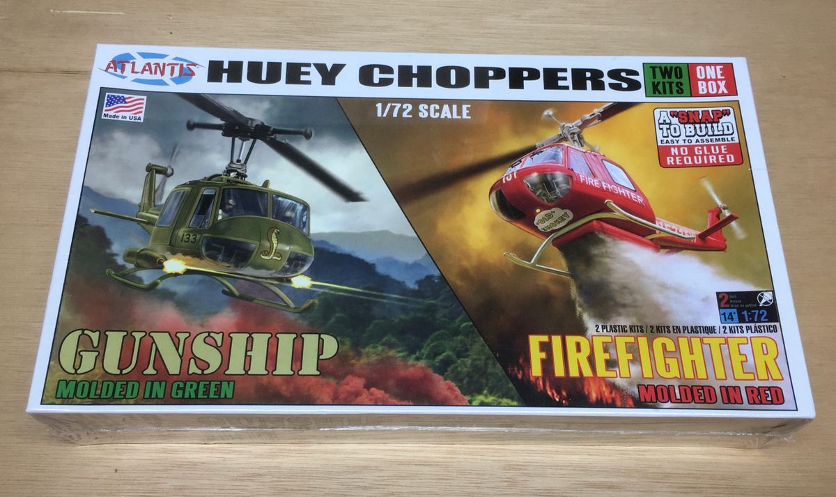 ATLANTIS HUEY CHOPPERS SET - GUNSHIP & FIREFIGHTER