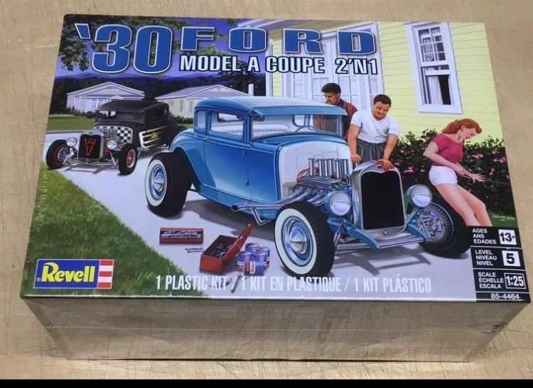REVELL - 1930 FORD MODEL A COUPE