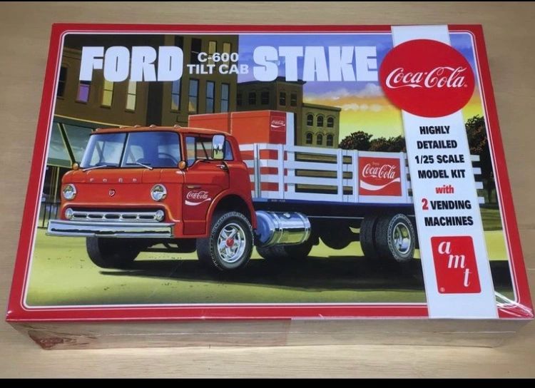 AMT FORD C-600 STAKE BODY TRUCK - COCA COLA EDITION ( DISCONTINUED )