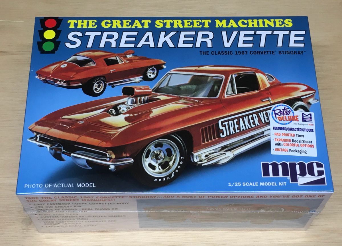 MPC - 1967 CHEVY CORVETTE STINGRAY " STREAKER VETTE