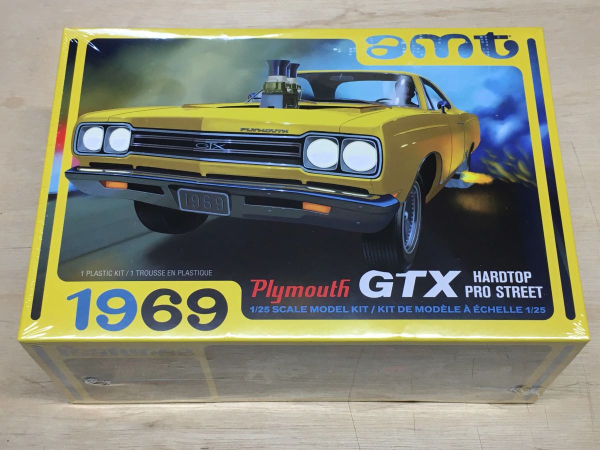 AMT - 1969 PLYMOUTH GTX HARDTOP PROSTREET