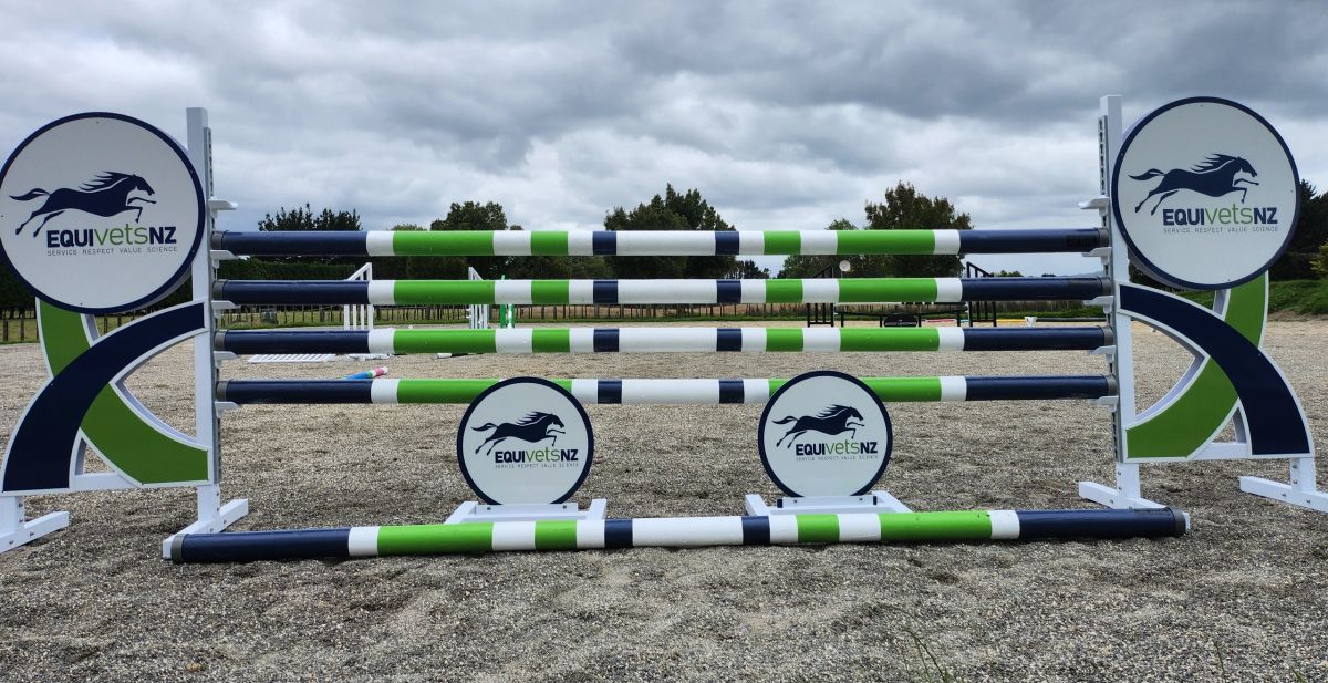 Custom Stands and fill