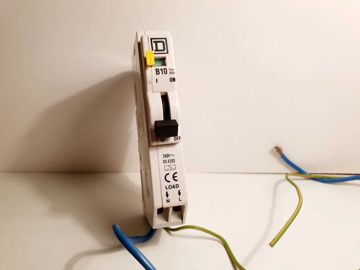 SQUARE D QOE, 10A 30mA TYPE B RCBO, 10KA, QOE110B03, A TYPE