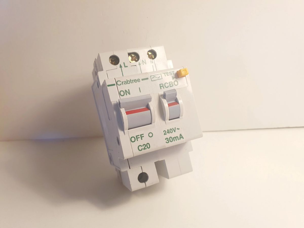 Crabtree Polestar 20a 30mA Type C RCBO, MCB-RCD, Circuit breaker, 10ka ...