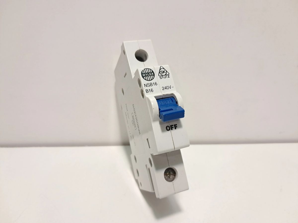 WYLEX NSB 16A SP type B mcb, circuit breaker, NSB16, B16 , 16amp, blue ...
