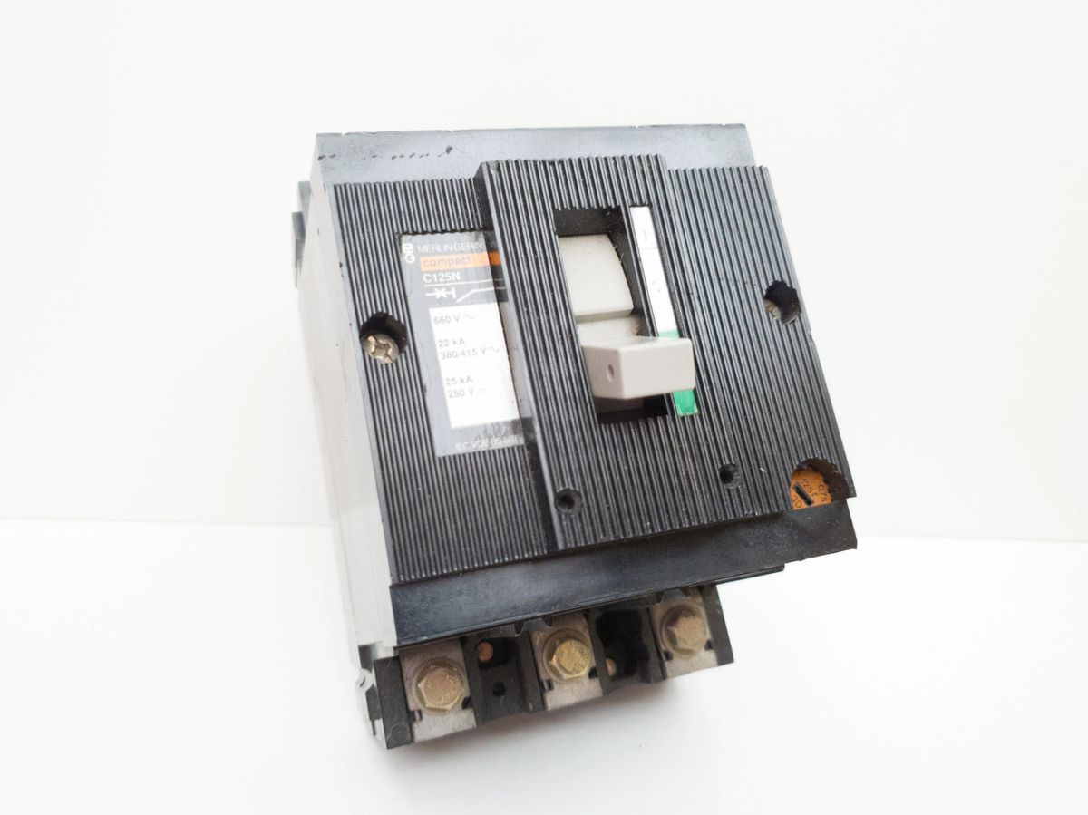 Merlin Gerin, Compact C125N, 94A to 125A Adjustable, 3 pole MCCB, 22KA