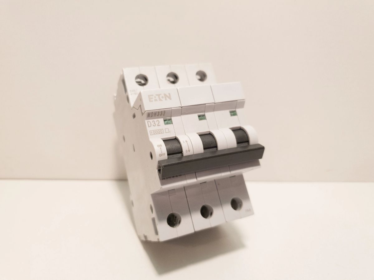 EATON MEM Memshield 2, 32A 3 pole type D, MCB, circuit breaker, MDH332 10KA