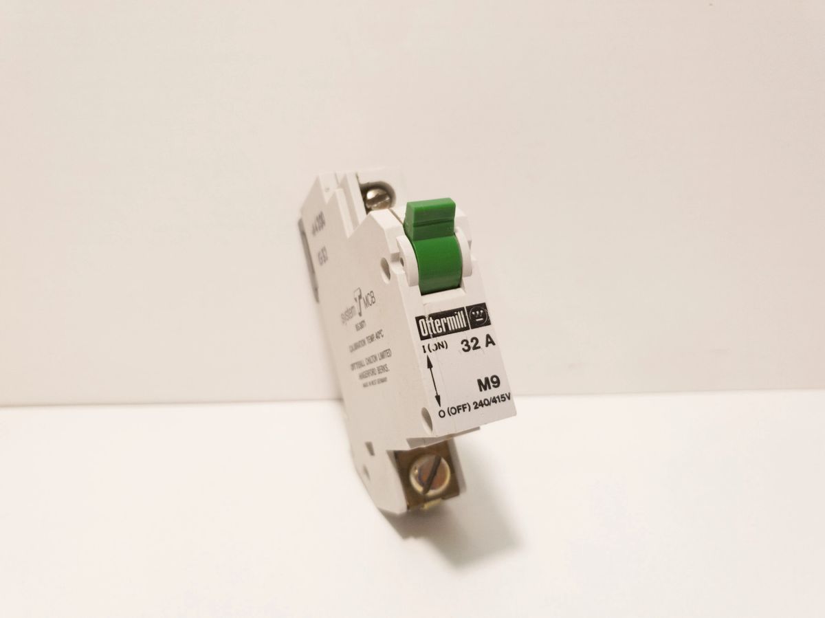 Ottermill System T 32a sp mcb, circuit breaker, M9, BS3871