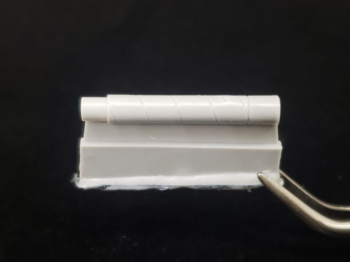 1381 -- US 105mm Ammunition Packing Tubes w/Caps (one end open)