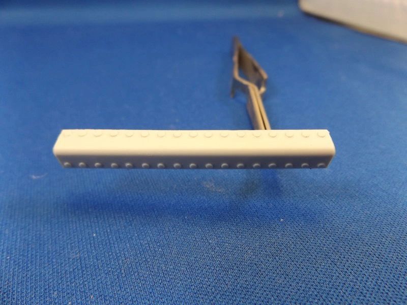 3007 -- KV 17-Hole Nose Plate