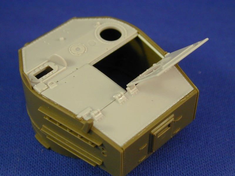 1042 -- M3A3 Detailed Turret Roof and Hatches (for AFV Club)