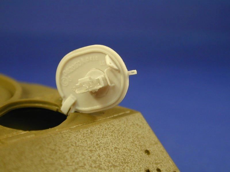 1233 -- Sherman Driver-Co Driver's Large Hull Hatch Set D82050 (ASF)