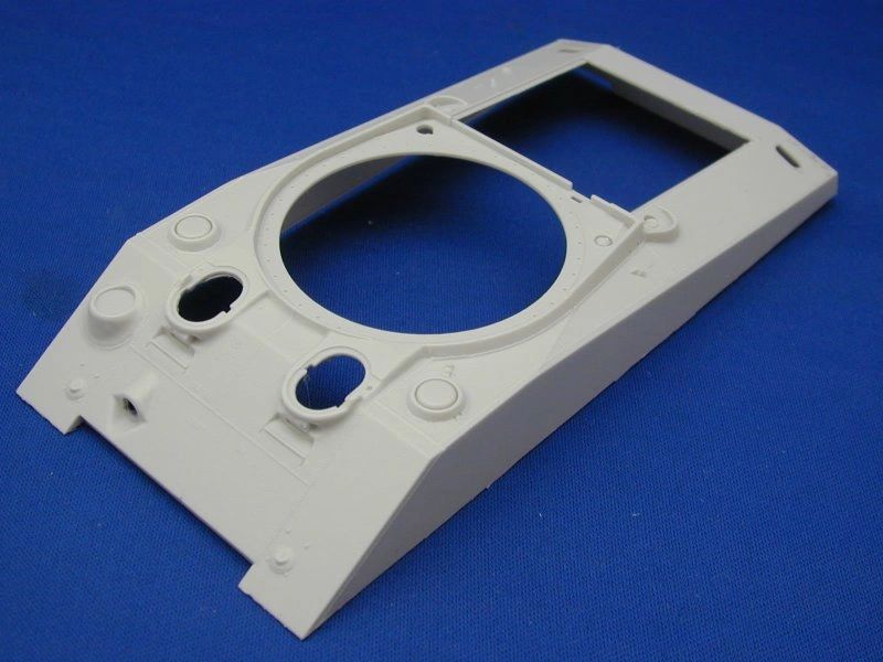 2034 -- M4A4 Upper Hull