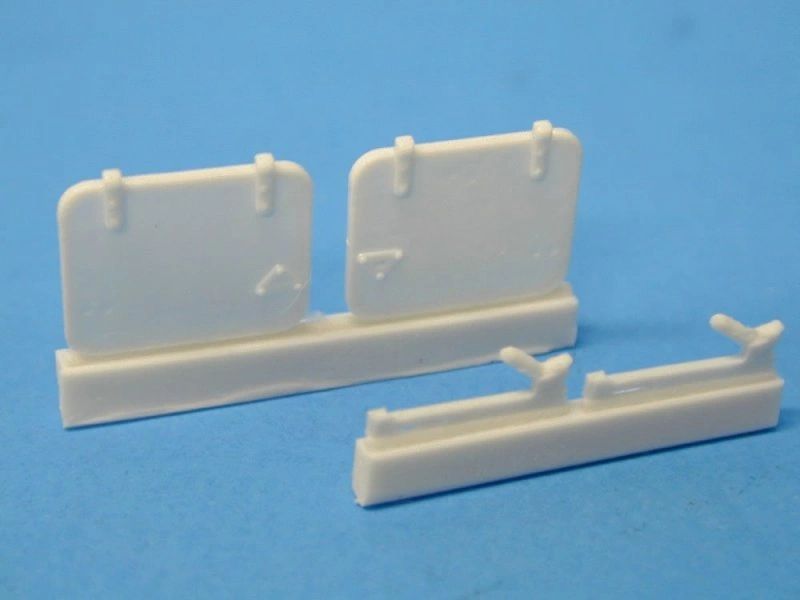 5112 -- Panzer IV Late Hull Hatch Set
