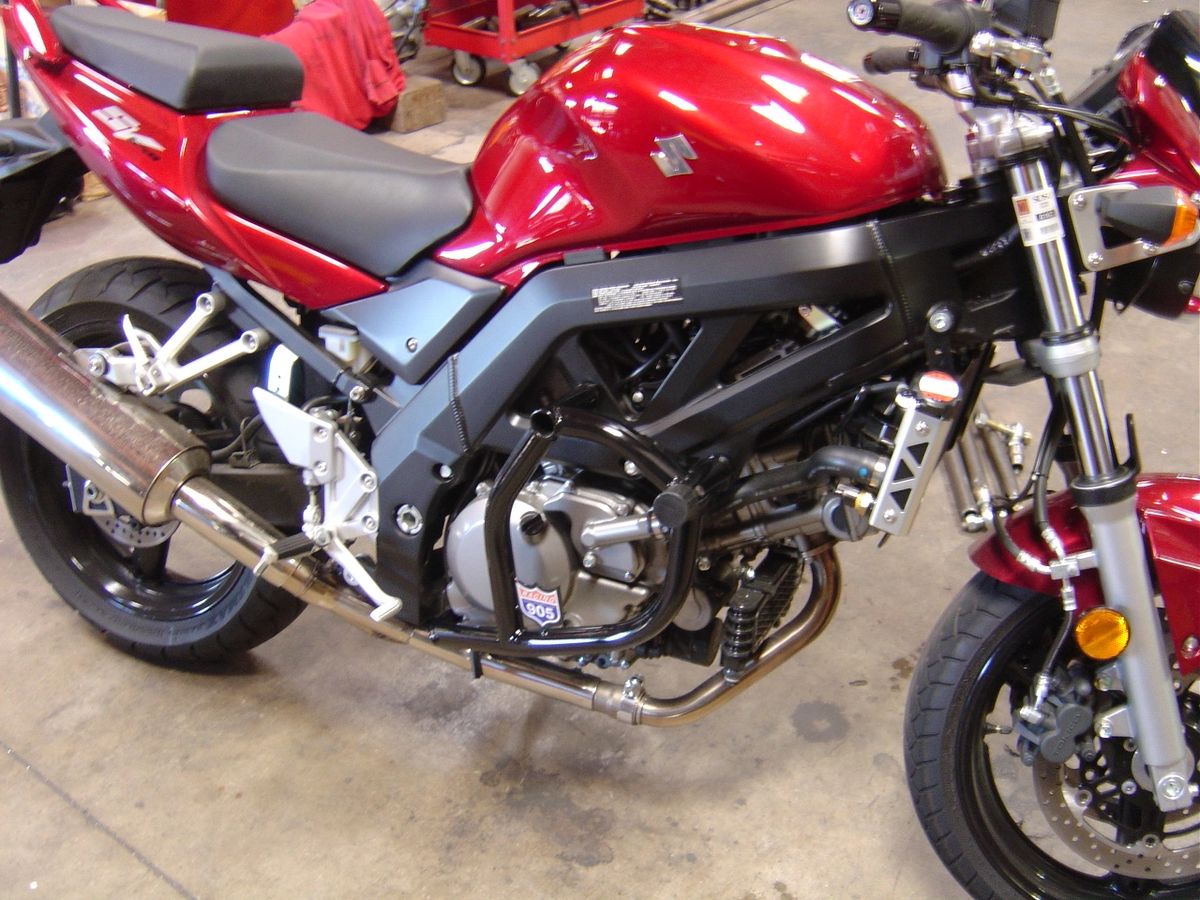 Stunt Cage: (Suzuki SV650s Naked 2003-2008)