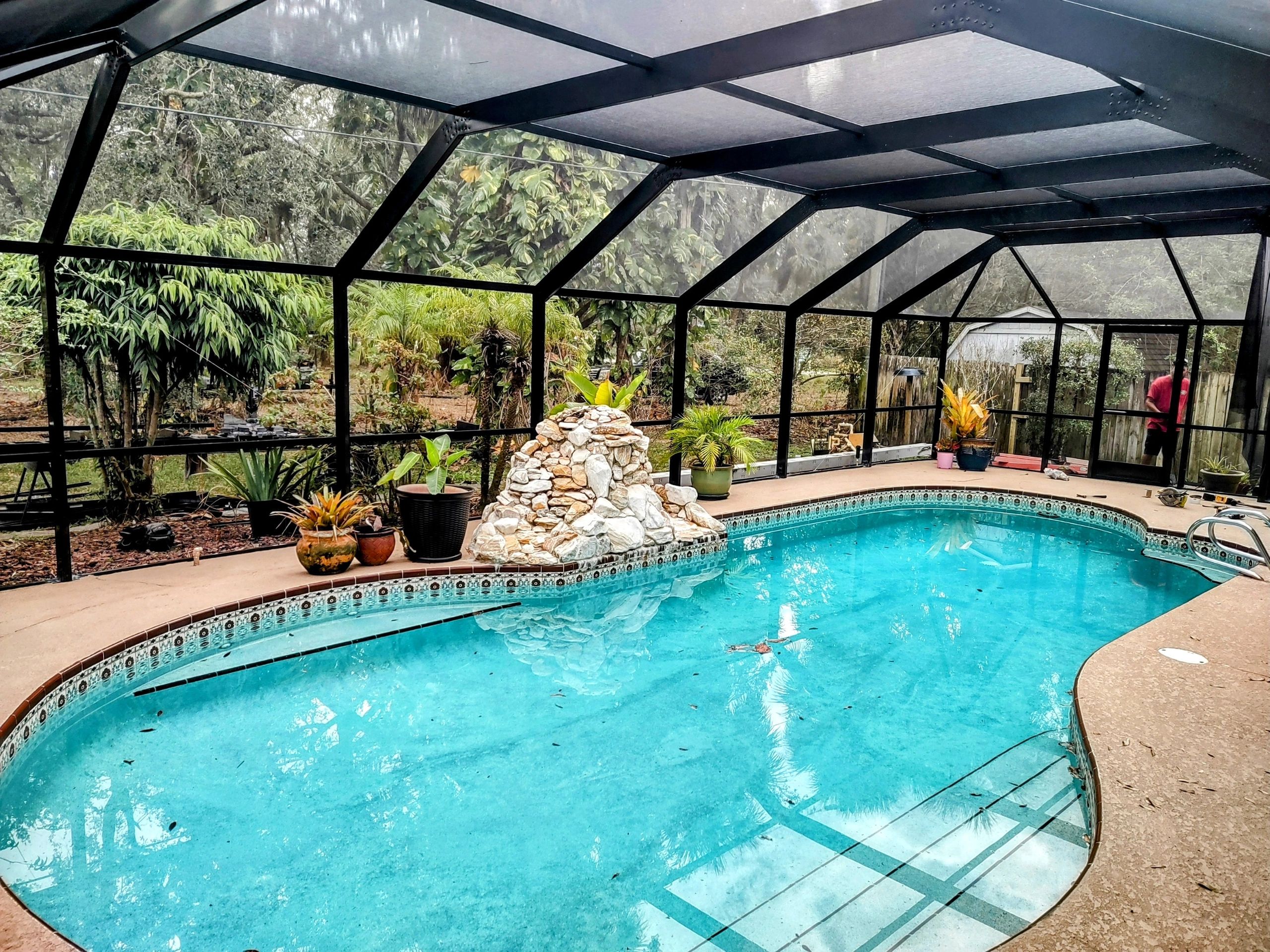 About Us | Laszlo Enterprises