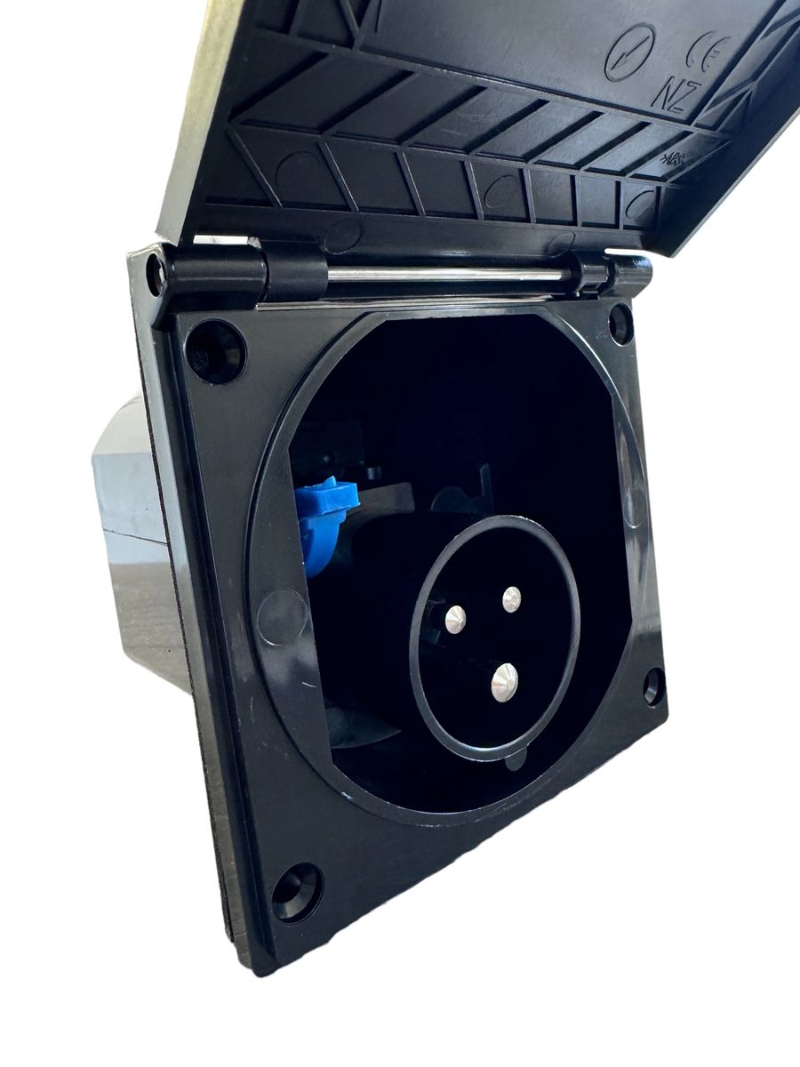 Mains Hook up/Inlet 240v - Black