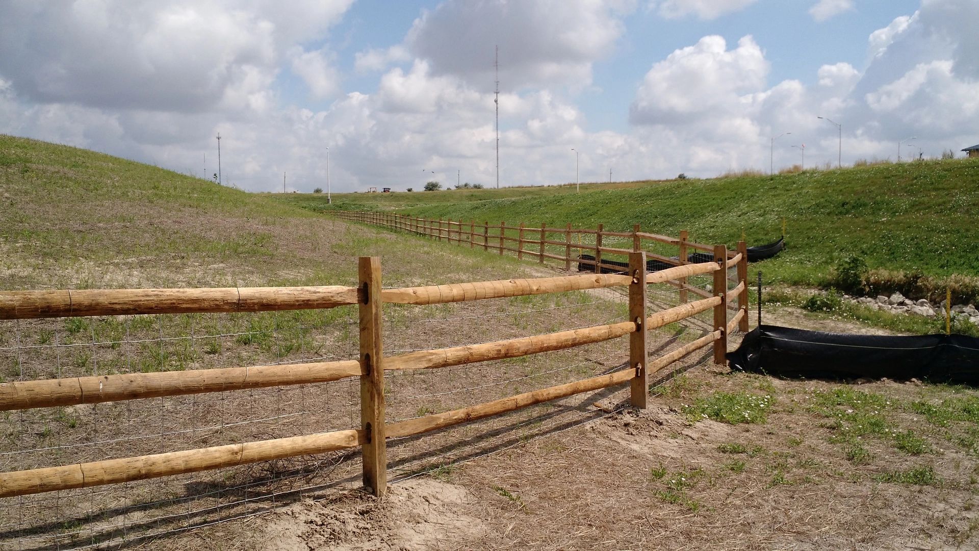 Company | Nine Wire Fence