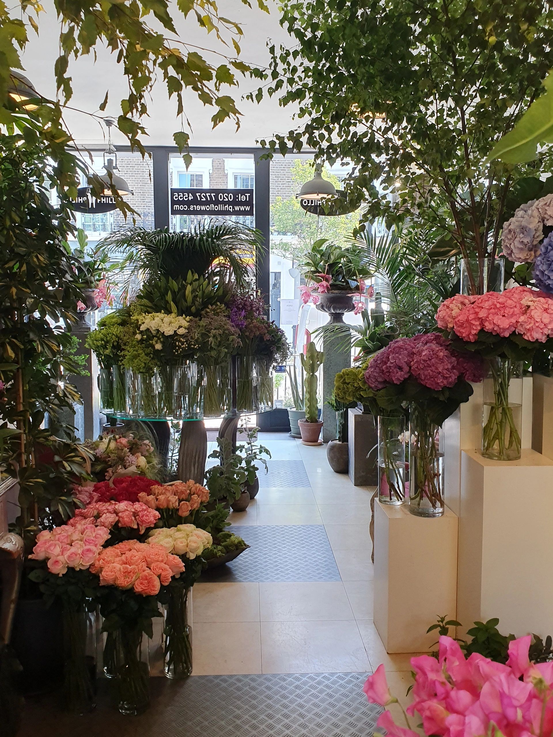 Phillo Flowers - Same Day Flower Delivery - London, England
