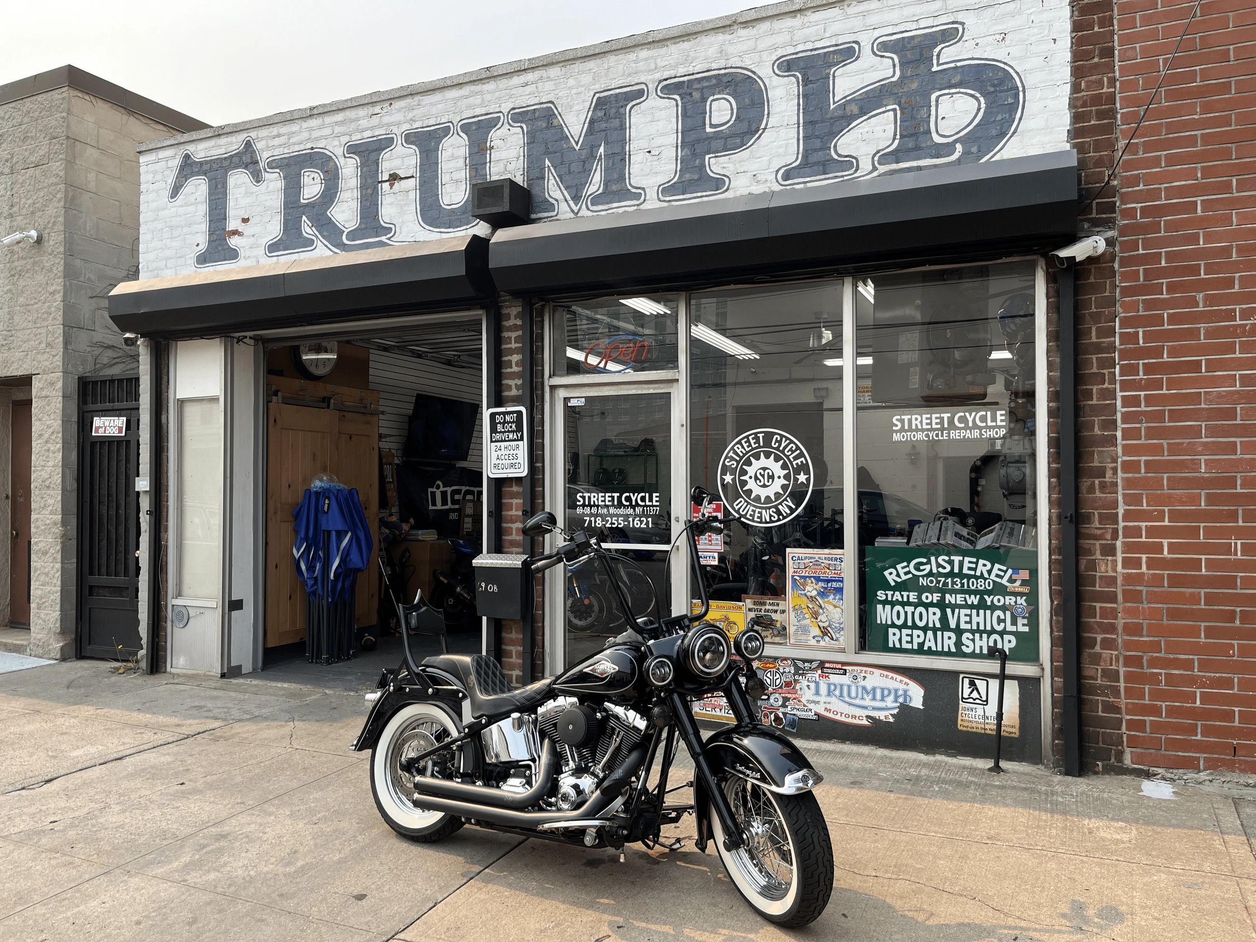 Street Cycle in Queens, New York