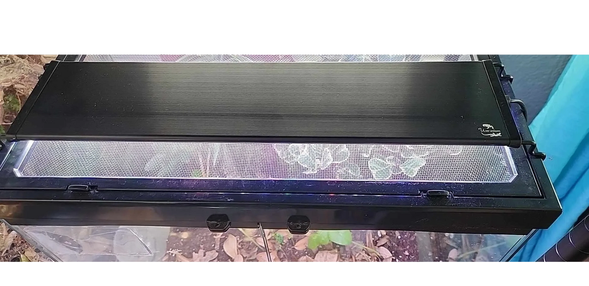 Unz-arium's BIO lights