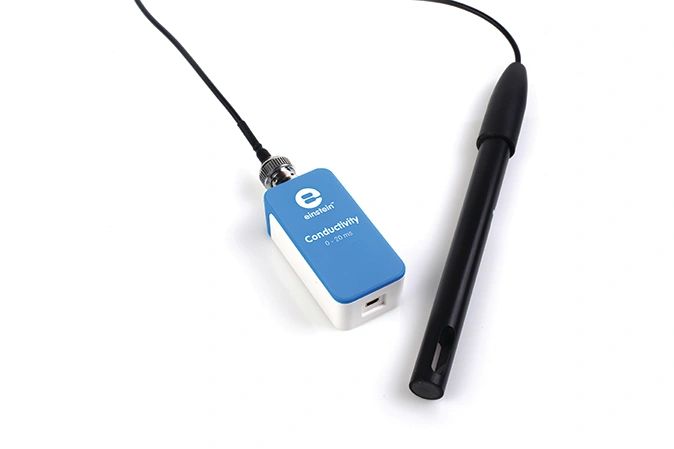 Einstein Conductivity and temperature