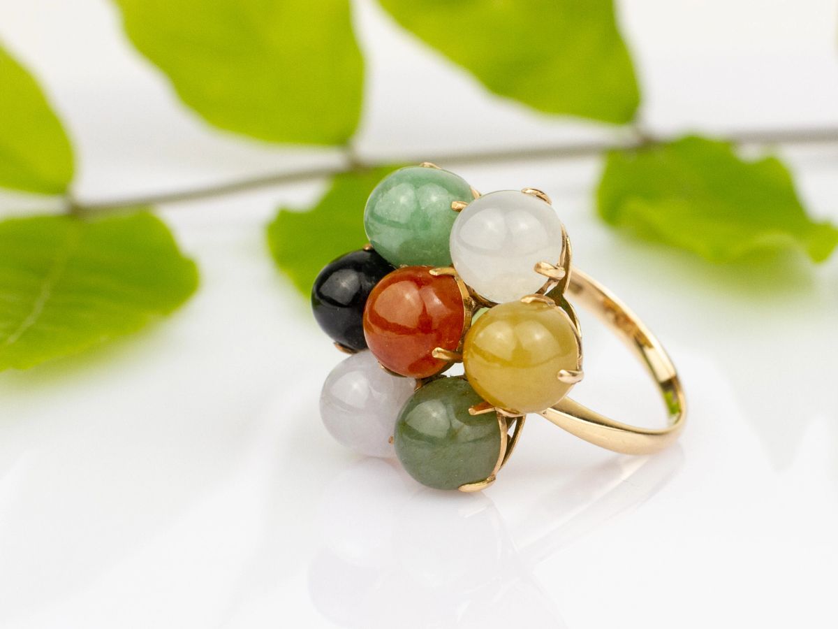 Vintage 14K Gold and Multi Colored Jade Flower Ring. Size 7 1/2.