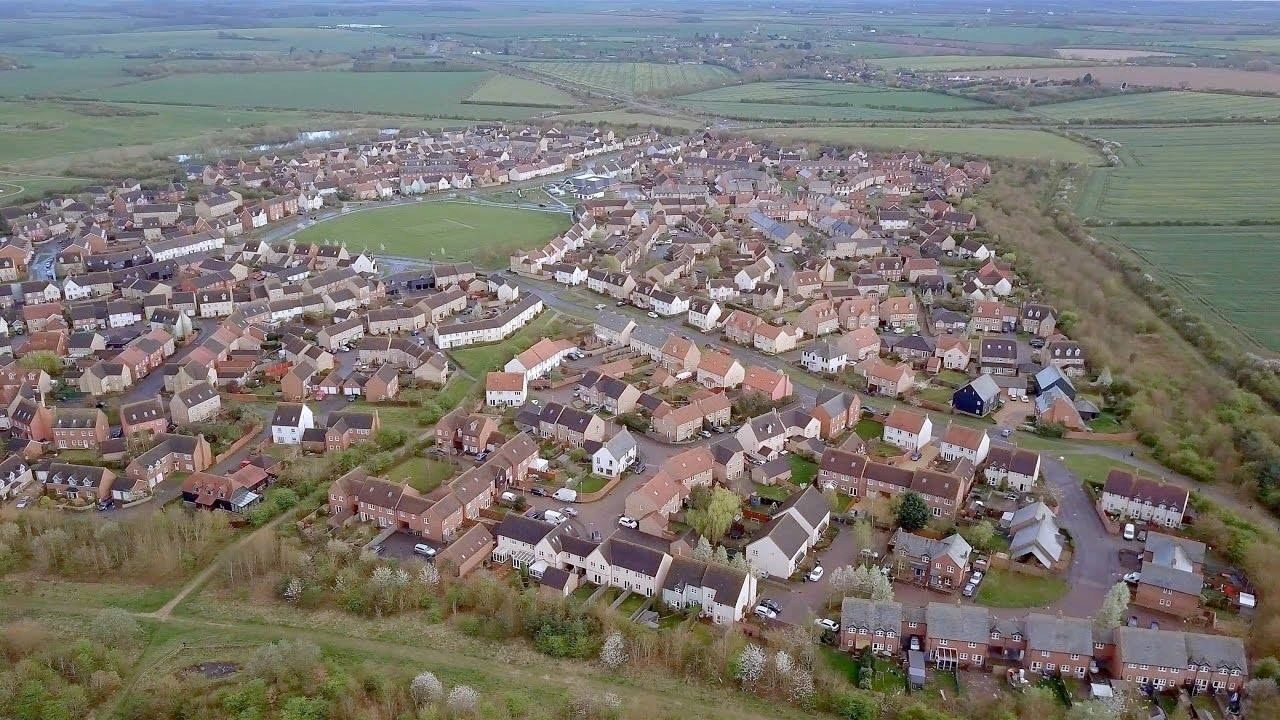 MODERN ESTATES AND ACCESS ROADS.